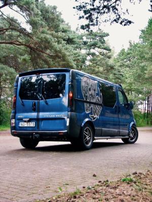 Синий Опель Виваро 2005 в Лимбажи, объемом двигателя 2.50 л и пробегом 303 тыс. км за 4800 €, фото 3 на AUTOMOTO.COM.LV