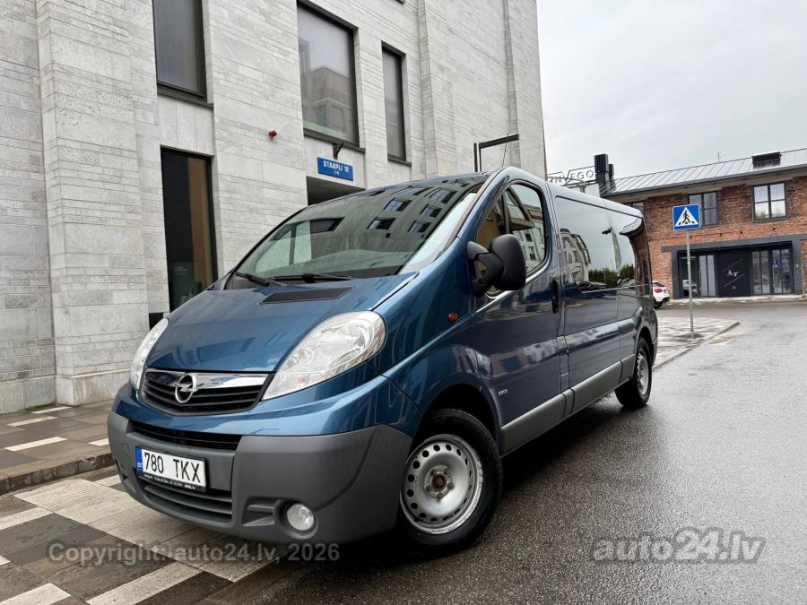 Zils Opel Vivaro 2014 Tallina, ar dzinēja tilpumu 2.00 L un nobraukumu 208 tūkst. km par 11500 €, foto 7 vietnē AUTOMOTO.COM.LV