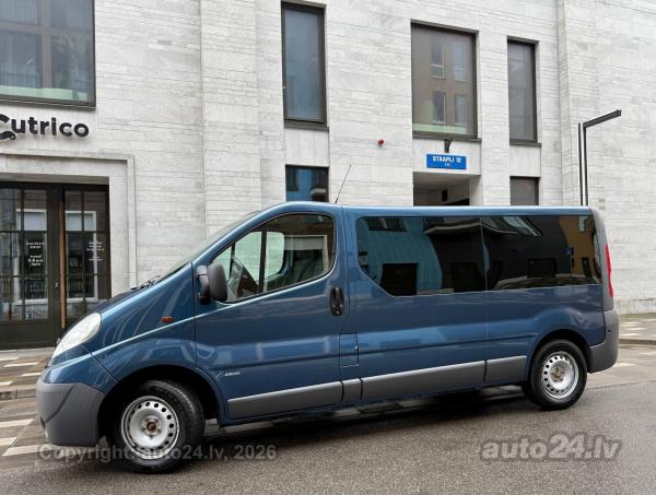 Blue Opel Vivaro 2014 in Tallinn, with an engine capacity of 2.00 L and mileage of 208 thousand km for 11500 €, photo 8 on AUTOMOTO.COM.LV