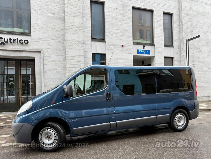 Zils Opel Vivaro 2014 Tallina, ar dzinēja tilpumu 2.00 L un nobraukumu 208 tūkst. km par 11500 €, foto 9 vietnē AUTOMOTO.COM.LV