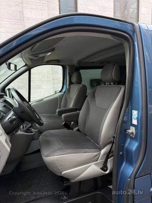 Zils Opel Vivaro 2014 Tallina, ar dzinēja tilpumu 2.00 L un nobraukumu 208 tūkst. km par 11500 €, foto 17 vietnē AUTOMOTO.COM.LV