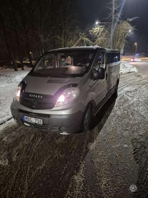 Brūns Opel Vivaro 2009 Mažeikiai, ar dzinēja tilpumu 2.00 L un nobraukumu 256 tūkst. km par 5500 €, foto  vietnē AUTOMOTO.COM.LV