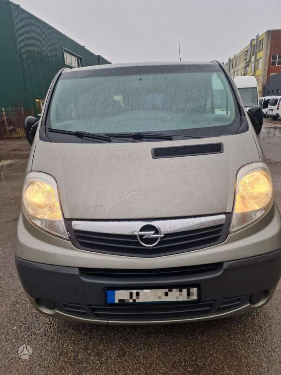 Brūns Opel Vivaro 2012 Klaipėda, ar dzinēja tilpumu 2.00 L un nobraukumu 111 tūkst. km par 6800 €, foto 1 vietnē AUTOMOTO.COM.LV