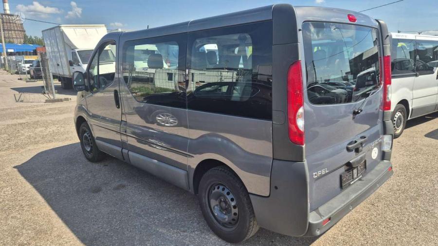 Brūns Opel Vivaro 2012 Kauņa, ar dzinēja tilpumu 2.00 L un nobraukumu 263 tūkst. km par 6300 €, foto 3 vietnē AUTOMOTO.COM.LV