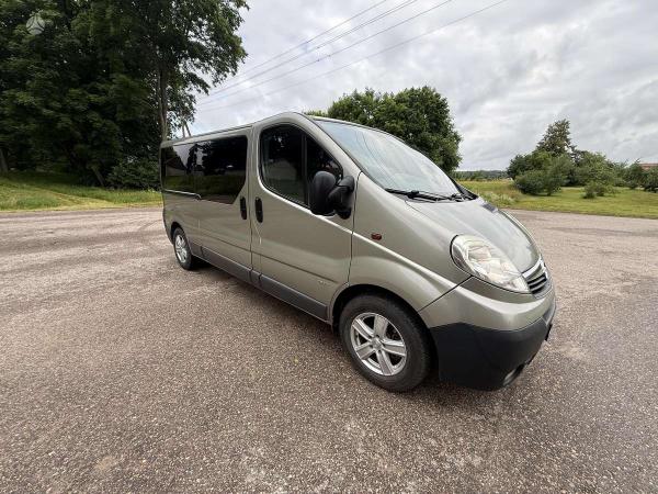 Brūns Opel Vivaro 2014 Viļņa, ar dzinēja tilpumu 2.00 L un nobraukumu 351 tūkst. km par 8450 €, foto 2 vietnē AUTOMOTO.COM.LV