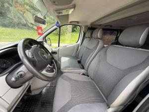 Brown Opel Vivaro 2014 in Vilnius, with an engine capacity of 2.00 L and mileage of 351 thousand km for 8450 €, photo 7 on AUTOMOTO.COM.LV