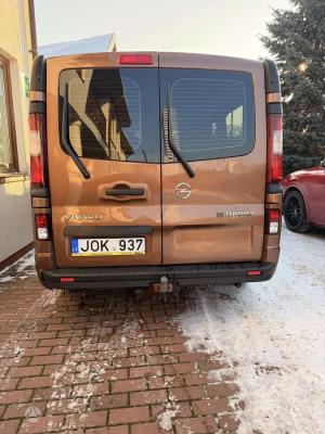 Brown Opel Vivaro 2017 in Klaipeda, with an engine capacity of 1.60 L and mileage of 76 thousand km for 15000 €, photo 5 on AUTOMOTO.COM.LV
