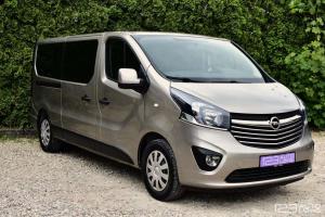Brown Opel Vivaro 2017 in Kretinga, with an engine capacity of 1.60 L and mileage of 237 thousand km for 12999 €, photo 6 on AUTOMOTO.COM.LV