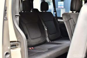 Brown Opel Vivaro 2017 in Kretinga, with an engine capacity of 1.60 L and mileage of 237 thousand km for 12999 €, photo 16 on AUTOMOTO.COM.LV