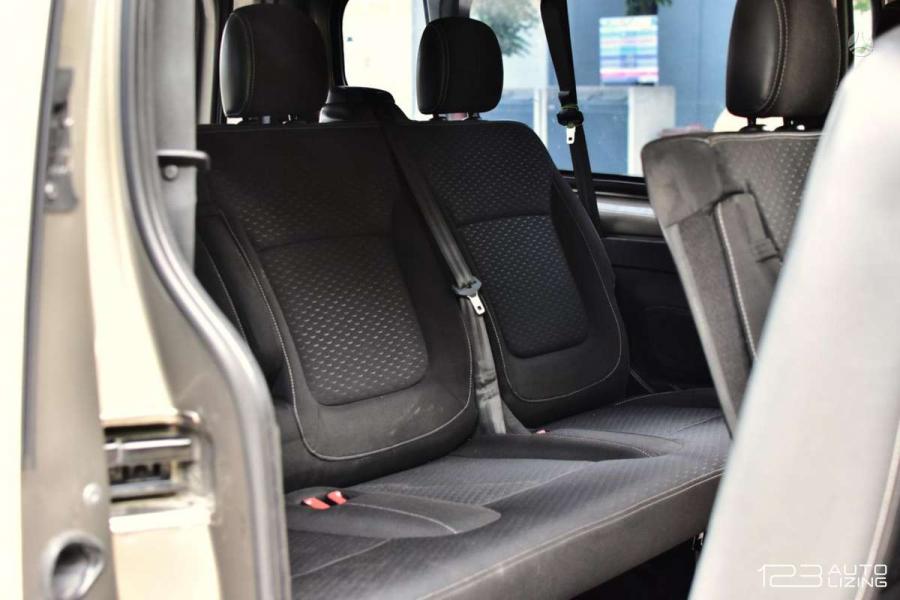 Brown Opel Vivaro 2017 in Kretinga, with an engine capacity of 1.60 L and mileage of 237 thousand km for 12999 €, photo 16 on AUTOMOTO.COM.LV