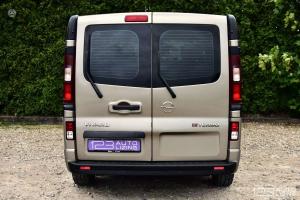 Brown Opel Vivaro 2017 in Kretinga, with an engine capacity of 1.60 L and mileage of 237 thousand km for 12999 €, photo 10 on AUTOMOTO.COM.LV