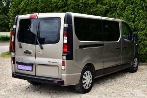 Brown Opel Vivaro 2017 in Kretinga, with an engine capacity of 1.60 L and mileage of 237 thousand km for 12999 €, photo 11 on AUTOMOTO.COM.LV