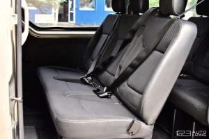 Brown Opel Vivaro 2017 in Kretinga, with an engine capacity of 1.60 L and mileage of 237 thousand km for 12999 €, photo 15 on AUTOMOTO.COM.LV