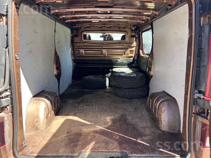 Brūns Opel Vivaro 2015 Limbaži, ar dzinēja tilpumu 1.60 L un nobraukumu 245 tūkst. km par 6500 €, foto 8 vietnē AUTOMOTO.COM.LV