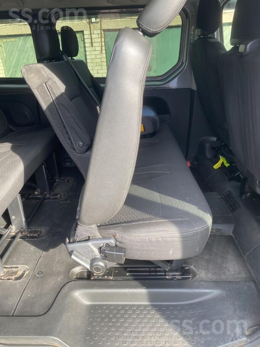 Brūns Opel Vivaro 2015 Rīga, ar dzinēja tilpumu 1.60 L un nobraukumu 290 tūkst. km par 11500 €, foto 19 vietnē AUTOMOTO.COM.LV
