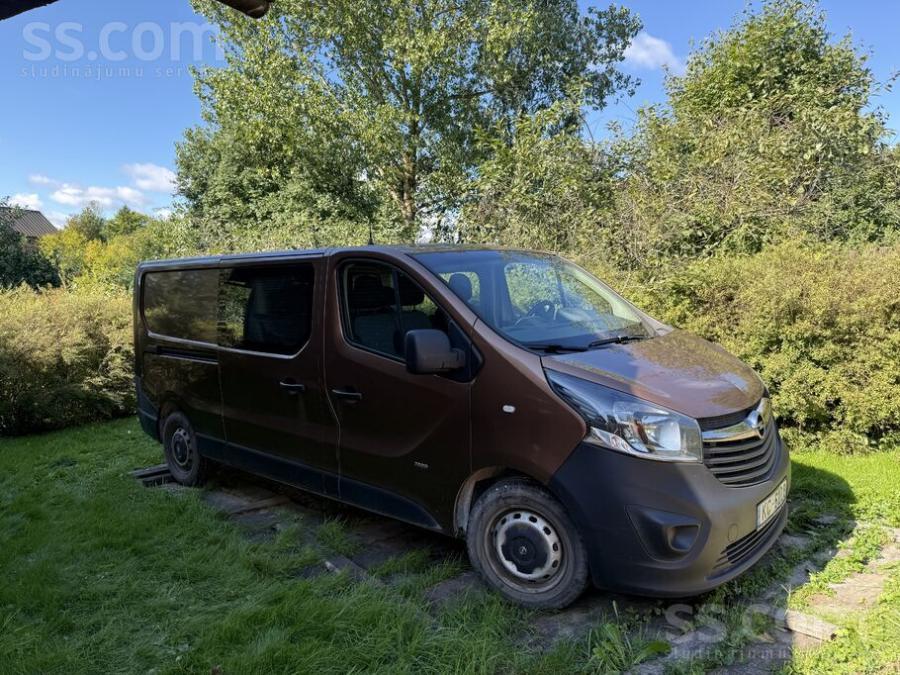 Brūns Opel Vivaro 2015 Saldus, ar dzinēja tilpumu 1.60 L un nobraukumu 159 tūkst. km par 8600 €, foto 1 vietnē AUTOMOTO.COM.LV