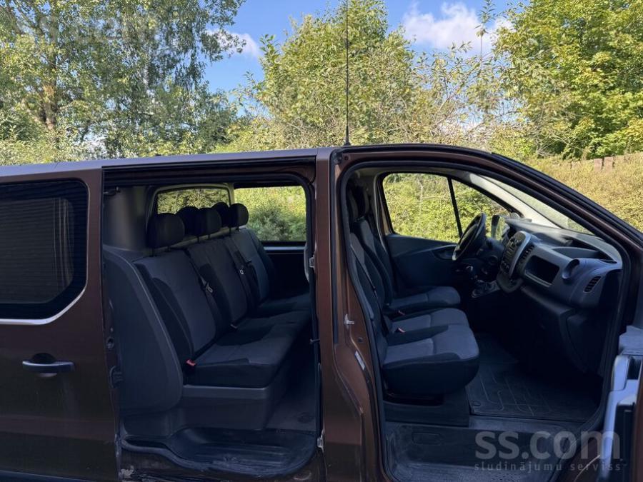 Brūns Opel Vivaro 2015 Saldus, ar dzinēja tilpumu 1.60 L un nobraukumu 159 tūkst. km par 8600 €, foto 3 vietnē AUTOMOTO.COM.LV