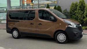 Brown Opel Vivaro 2016 in Riga, with an engine capacity of 1.60 L and mileage of 192 thousand km for 7990 €, photo 4 on AUTOMOTO.COM.LV