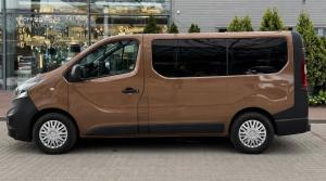 Brown Opel Vivaro 2016 in Riga, with an engine capacity of 1.60 L and mileage of 192 thousand km for 7990 €, photo 7 on AUTOMOTO.COM.LV