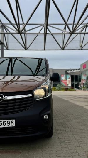 Brown Opel Vivaro 2016 in Riga, with an engine capacity of 1.60 L and mileage of 192 thousand km for 7990 €, photo 28 on AUTOMOTO.COM.LV