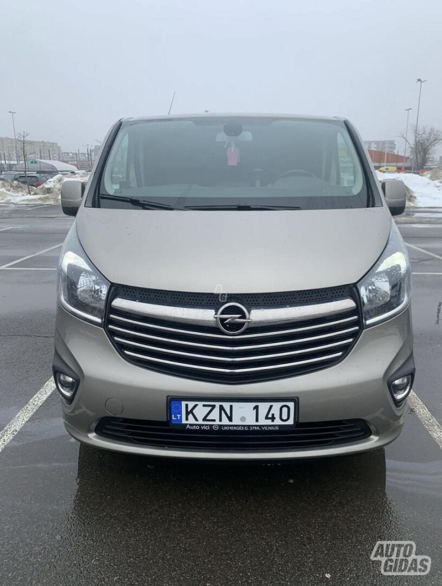 Brown Opel Vivaro 2019 in Vilnius, with an engine capacity of 1.60 L and mileage of 270 thousand km for 10900 €, photo 1 on AUTOMOTO.COM.LV