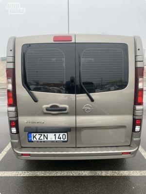Brown Opel Vivaro 2019 in Vilnius, with an engine capacity of 1.60 L and mileage of 270 thousand km for 10900 €, photo 6 on AUTOMOTO.COM.LV