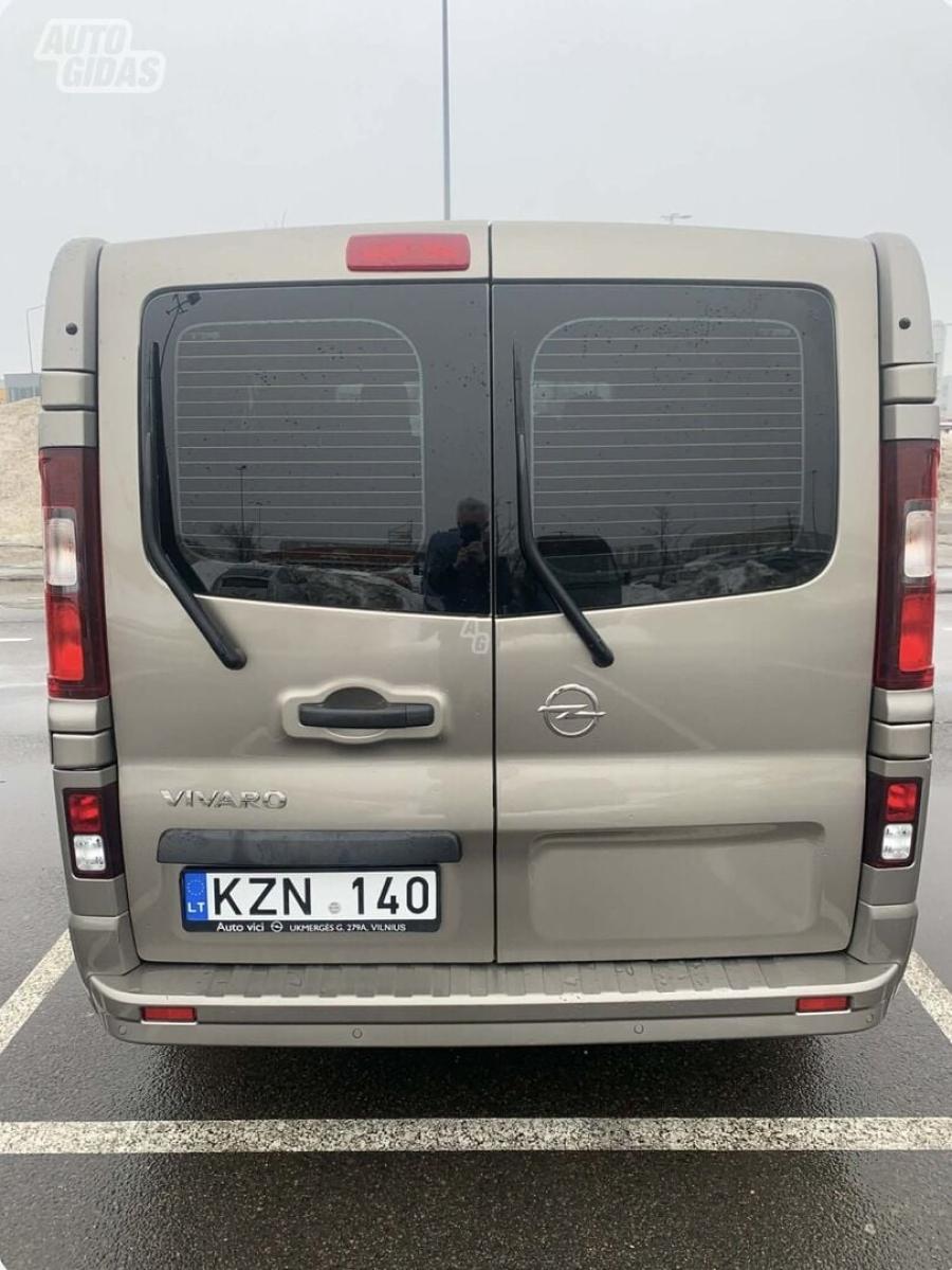 Brown Opel Vivaro 2019 in Vilnius, with an engine capacity of 1.60 L and mileage of 270 thousand km for 10900 €, photo 6 on AUTOMOTO.COM.LV