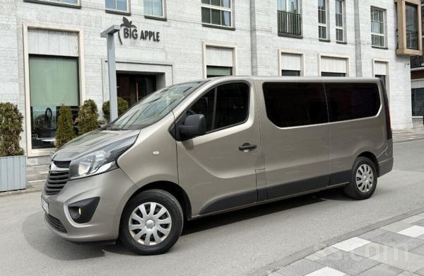 Brūns Opel Vivaro 2015 Tallina, ar dzinēja tilpumu 1.60 L un nobraukumu 233 tūkst. km par 13599 €, foto 3 vietnē AUTOMOTO.COM.LV