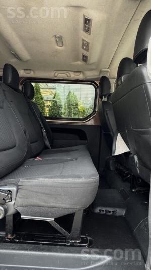 Brown Opel Vivaro 2016 in Riga, with an engine capacity of 1.60 L and mileage of 192 thousand km for 7600 €, photo 12 on AUTOMOTO.COM.LV