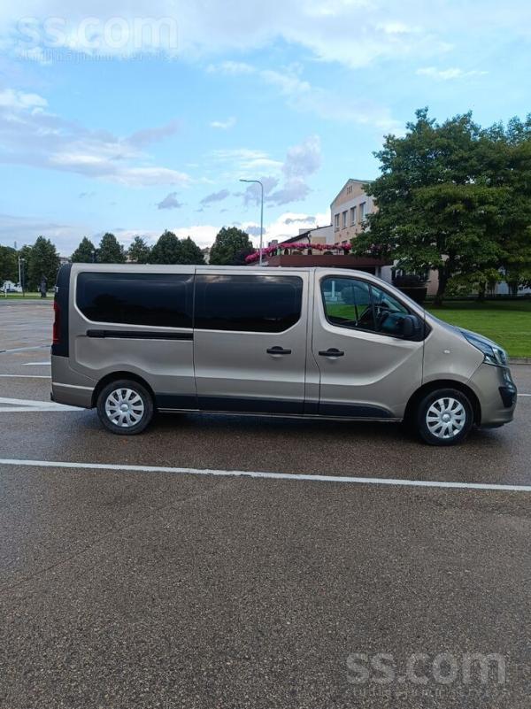 Brūns Opel Vivaro 2016 Rīga, ar dzinēja tilpumu 1.60 L un nobraukumu 348 tūkst. km par 10650 €, foto 4 vietnē AUTOMOTO.COM.LV