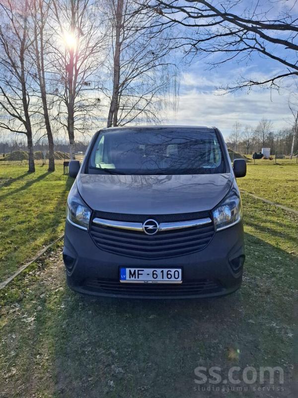Brown Opel Vivaro 2017 in Tukums, with an engine capacity of 1.60 L and mileage of 138 thousand km for 12500 €, photo 1 on AUTOMOTO.COM.LV