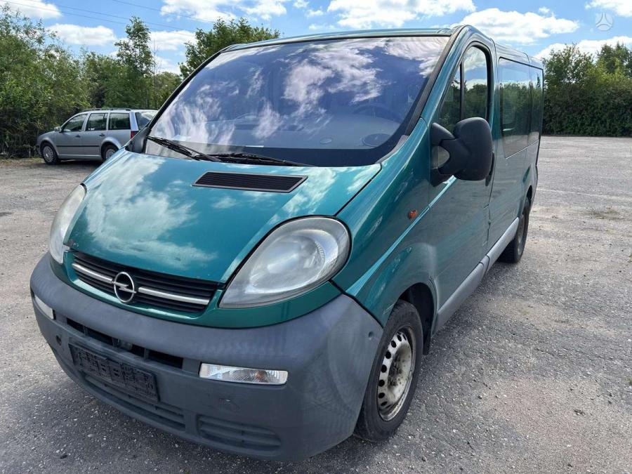 Green Opel Vivaro 2005 in Vilkaviskis, with an engine capacity of 1.90 L and mileage of 420 thousand km for 1400 €, photo 3 on AUTOMOTO.COM.LV