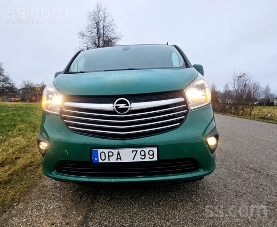 Green Opel Vivaro 2015 in Cesis, with an engine capacity of 1.60 L and mileage of 117 thousand km for 8833 €, photo 14 on AUTOMOTO.COM.LV