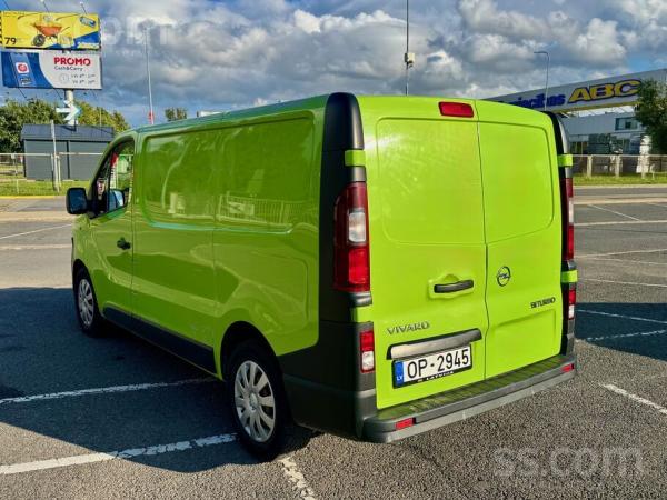 Green Opel Vivaro 2016 in Riga, with an engine capacity of 1.60 L and mileage of 264 thousand km for 6700 €, photo 2 on AUTOMOTO.COM.LV