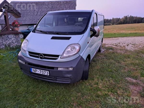 Green Opel Vivaro 2003 in Jekabpils, with an engine capacity of 1.90 L and mileage of 293 thousand km for 2000 €, photo 1 on AUTOMOTO.COM.LV