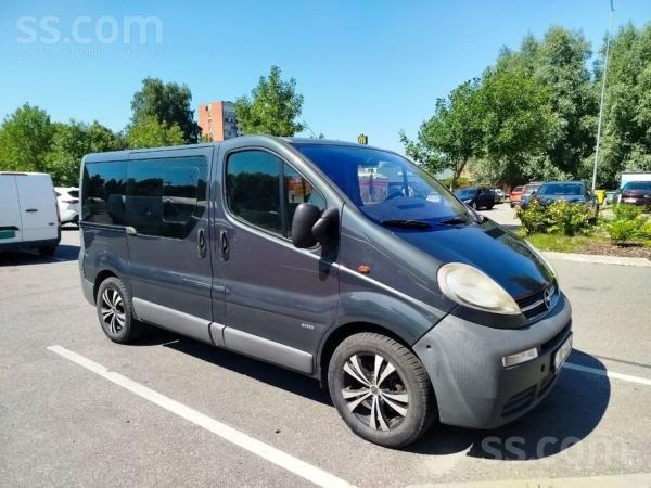 Zaļš Opel Vivaro 2003 Rīga, ar dzinēja tilpumu 1.90 L un nobraukumu 200 tūkst. km par 3500 €, foto 1 vietnē AUTOMOTO.COM.LV