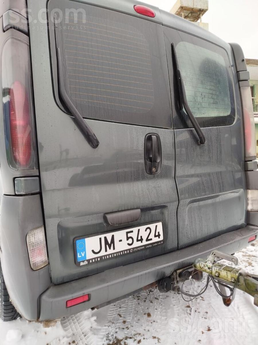 Zaļš Opel Vivaro 2003 Rīga, ar dzinēja tilpumu 1.90 L un nobraukumu 200 tūkst. km par 3500 €, foto 5 vietnē AUTOMOTO.COM.LV