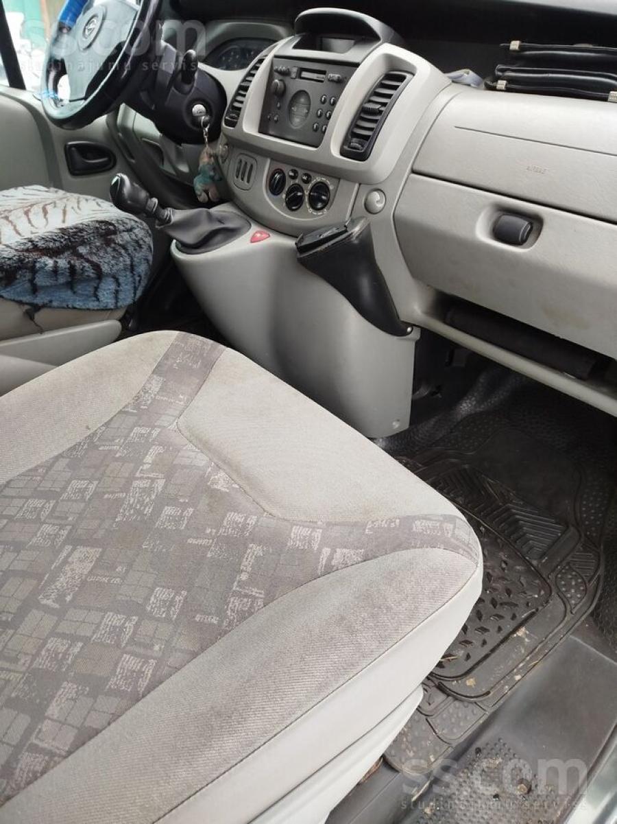 Zaļš Opel Vivaro 2003 Rīga, ar dzinēja tilpumu 1.90 L un nobraukumu 200 tūkst. km par 3500 €, foto 8 vietnē AUTOMOTO.COM.LV