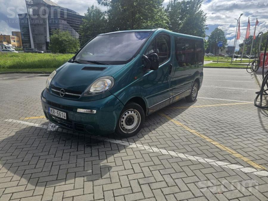 Green Opel Vivaro 2004 in Riga, with an engine capacity of 2.50 L and mileage of 365 thousand km for 3700 €, photo 1 on AUTOMOTO.COM.LV