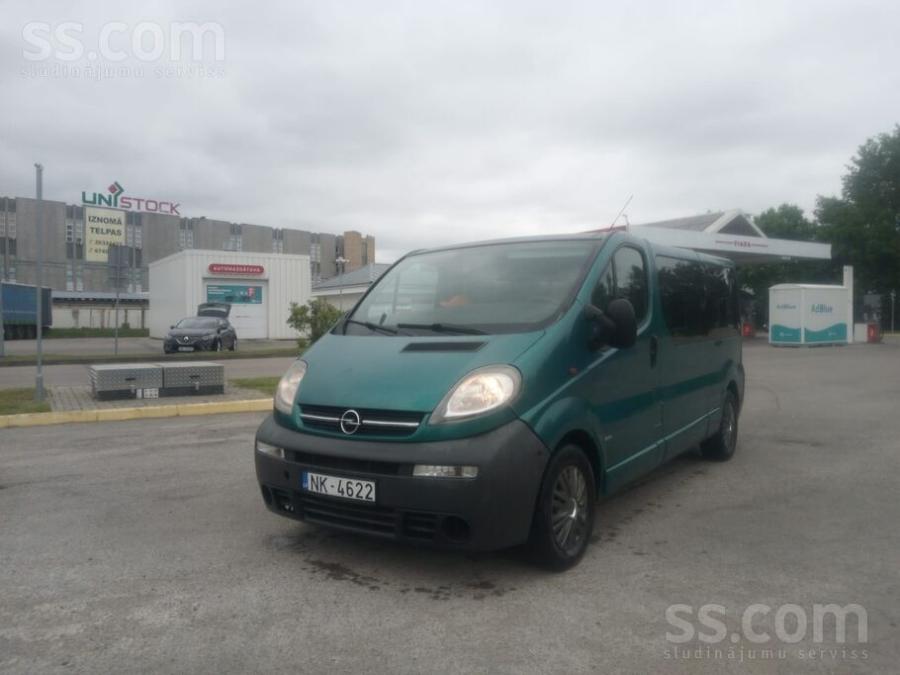 Green Opel Vivaro 2006 in Riga, with an engine capacity of 2.50 L and mileage of 456 thousand km for 4900 €, photo 1 on AUTOMOTO.COM.LV