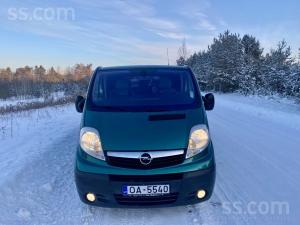 Green Opel Vivaro 2007 in Rezekne, with an engine capacity of 2.50 L and mileage of 250 thousand km for 7150 €, photo 3 on AUTOMOTO.COM.LV