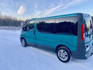 Green Opel Vivaro 2007 in Rezekne, with an engine capacity of 2.50 L and mileage of 250 thousand km for 7150 €, photo 10 on AUTOMOTO.COM.LV