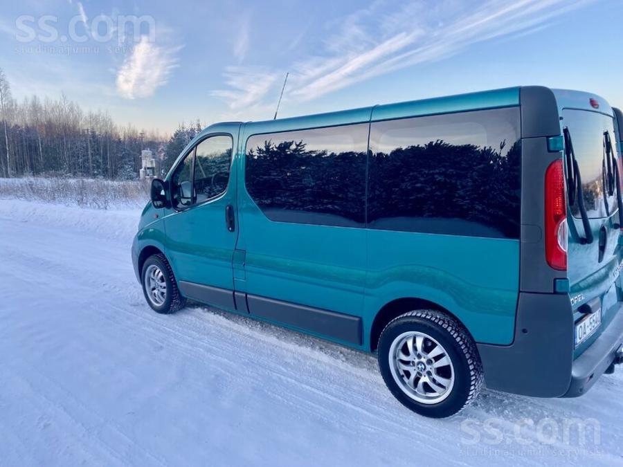Green Opel Vivaro 2007 in Rezekne, with an engine capacity of 2.50 L and mileage of 250 thousand km for 7150 €, photo 10 on AUTOMOTO.COM.LV