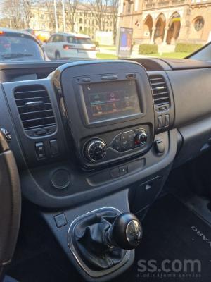 Green Opel Vivaro 2016 in Riga, with an engine capacity of 1.60 L and mileage of 269 thousand km for 12200 €, photo 6 on AUTOMOTO.COM.LV