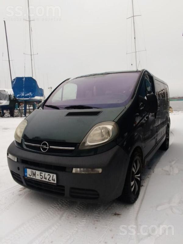 Green Opel Vivaro 2003 in Riga, with an engine capacity of 1.90 L and mileage of 290 thousand km for 4500 €, photo 1 on AUTOMOTO.COM.LV