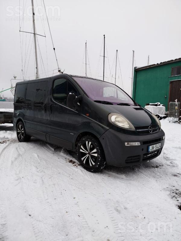 Green Opel Vivaro 2003 in Riga, with an engine capacity of 1.90 L and mileage of 290 thousand km for 4500 €, photo 3 on AUTOMOTO.COM.LV