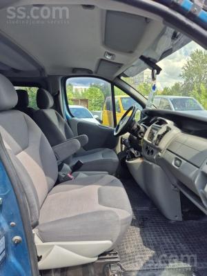 Green Opel Vivaro 2009 in Riga, with an engine capacity of 2.00 L and mileage of 217 thousand km for 8390 €, photo 15 on AUTOMOTO.COM.LV
