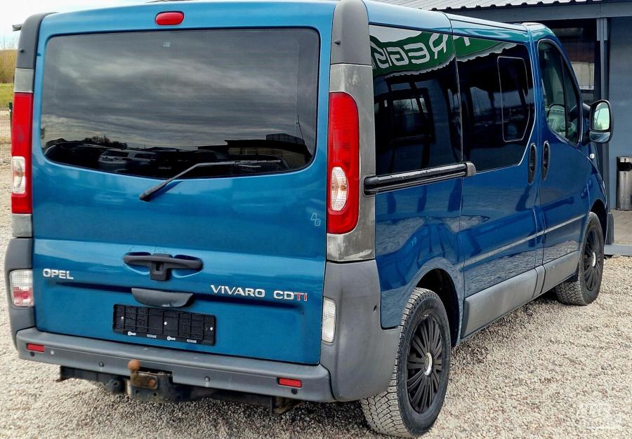 Green Opel Vivaro 2010 in Kretinga, with an engine capacity of 2.00 L and mileage of 243 thousand km for 7450 €, photo 10 on AUTOMOTO.COM.LV