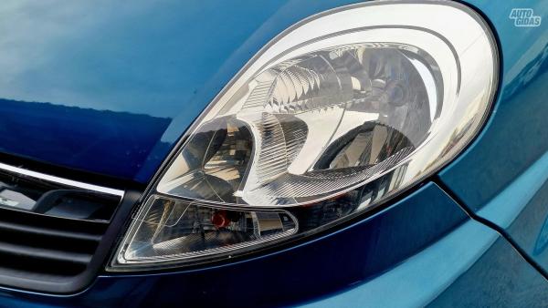 Zaļš Opel Vivaro 2010 Kretinga, ar dzinēja tilpumu 2.00 L un nobraukumu 243 tūkst. km par 7450 €, foto 10 vietnē AUTOMOTO.COM.LV