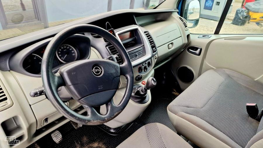 Green Opel Vivaro 2010 in Kretinga, with an engine capacity of 2.00 L and mileage of 243 thousand km for 7450 €, photo 15 on AUTOMOTO.COM.LV